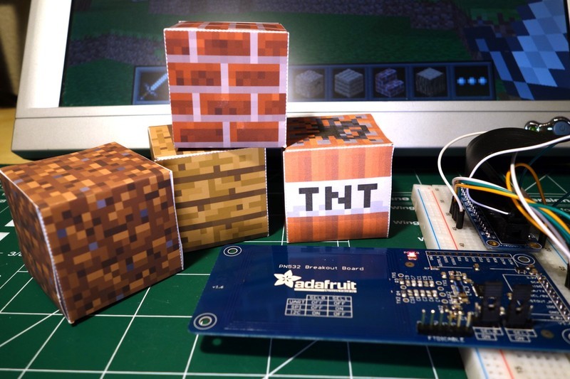 Raspberry Pi NFC Minecraft blocks - Raspberry Pi Pod and micro:bit base