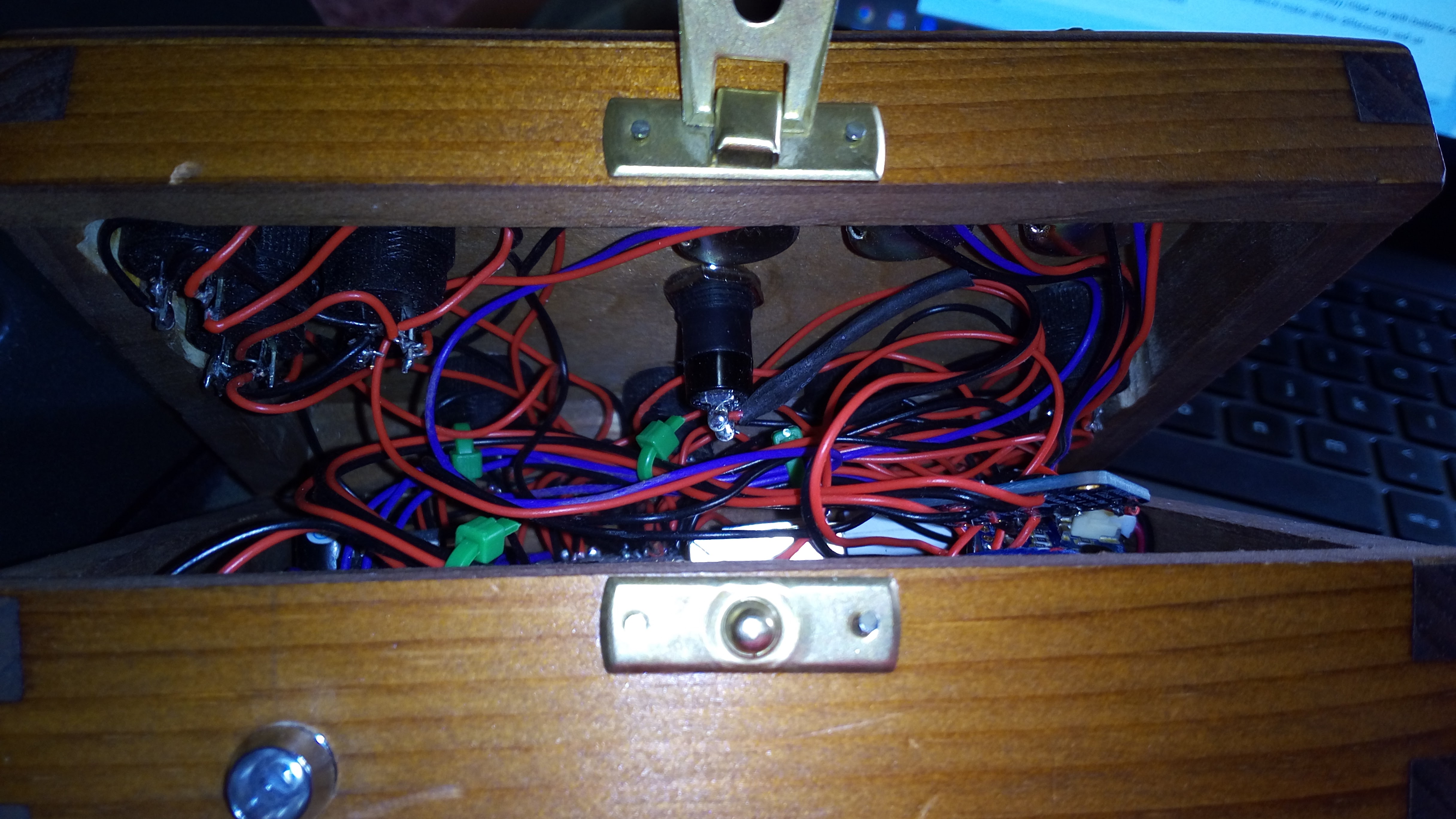 Raspberry Pi Music Box – my own project – Raspberry Pi Pod and micro:bit base