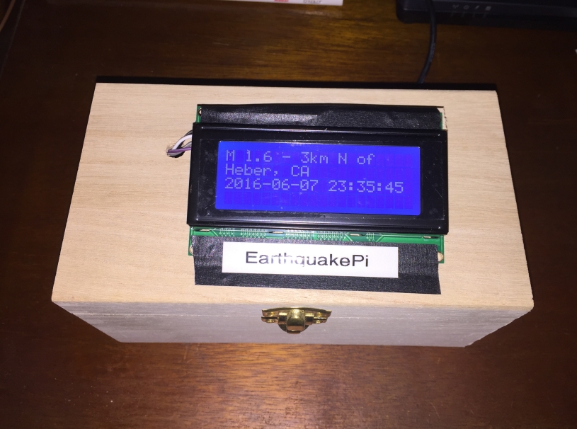 Earthquake notifications with a Raspberry Pi - Raspberry Pi Pod and micro:bit base
