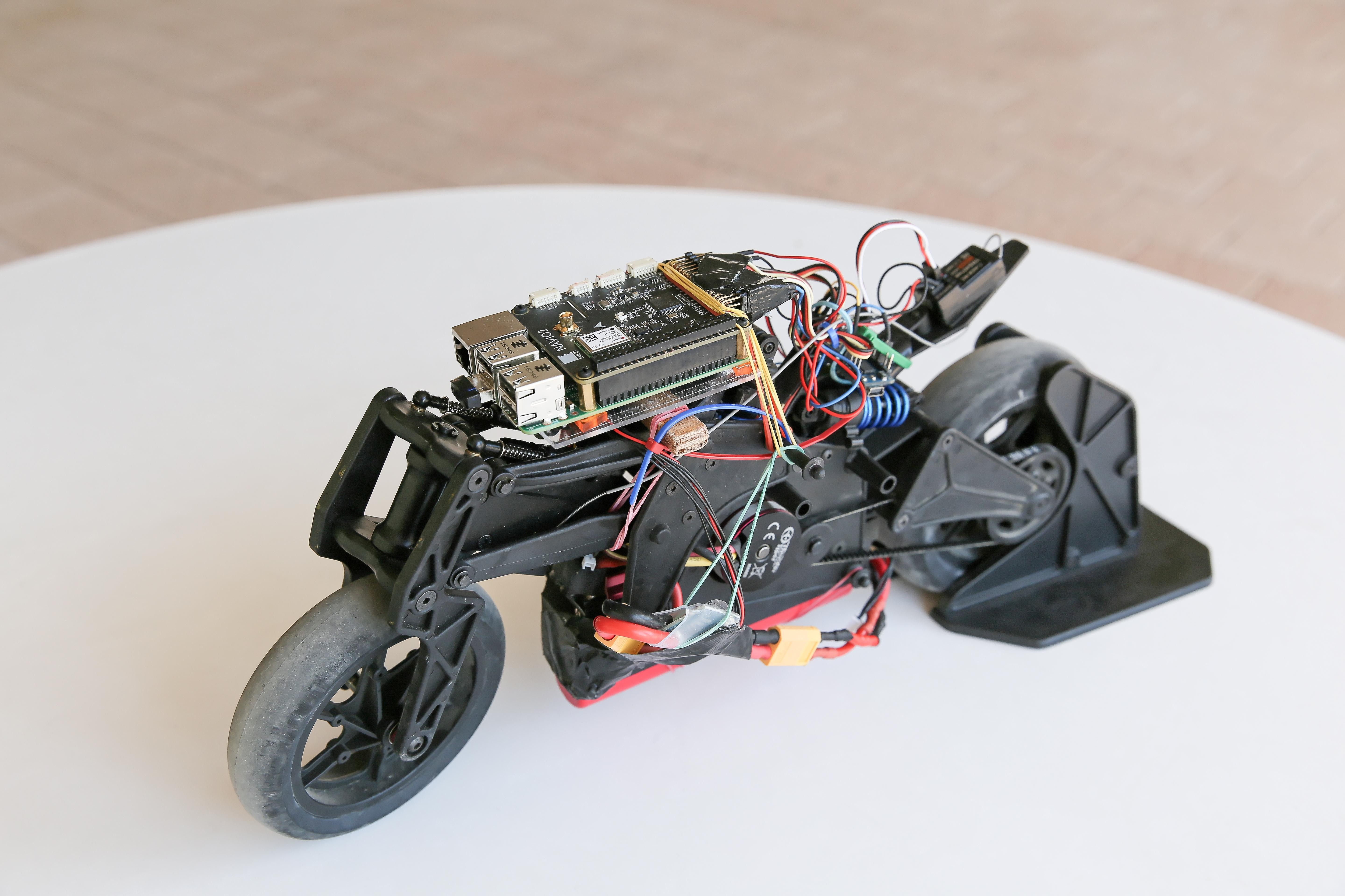 Adorable French mini-bike drives itself with the aid of a Raspberry Pi ...