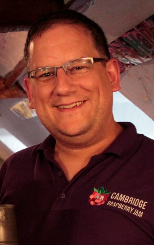 About me - Raspberry Pi Pod and micro:bit base