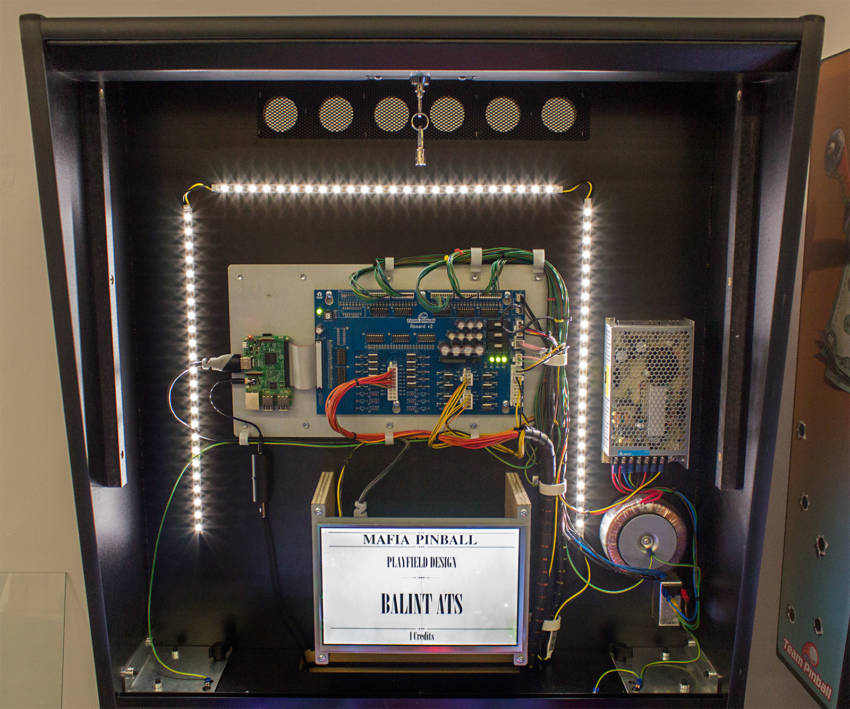 Gorgeous Mafia-themed pinball machine controlled by a Raspberry Pi ...