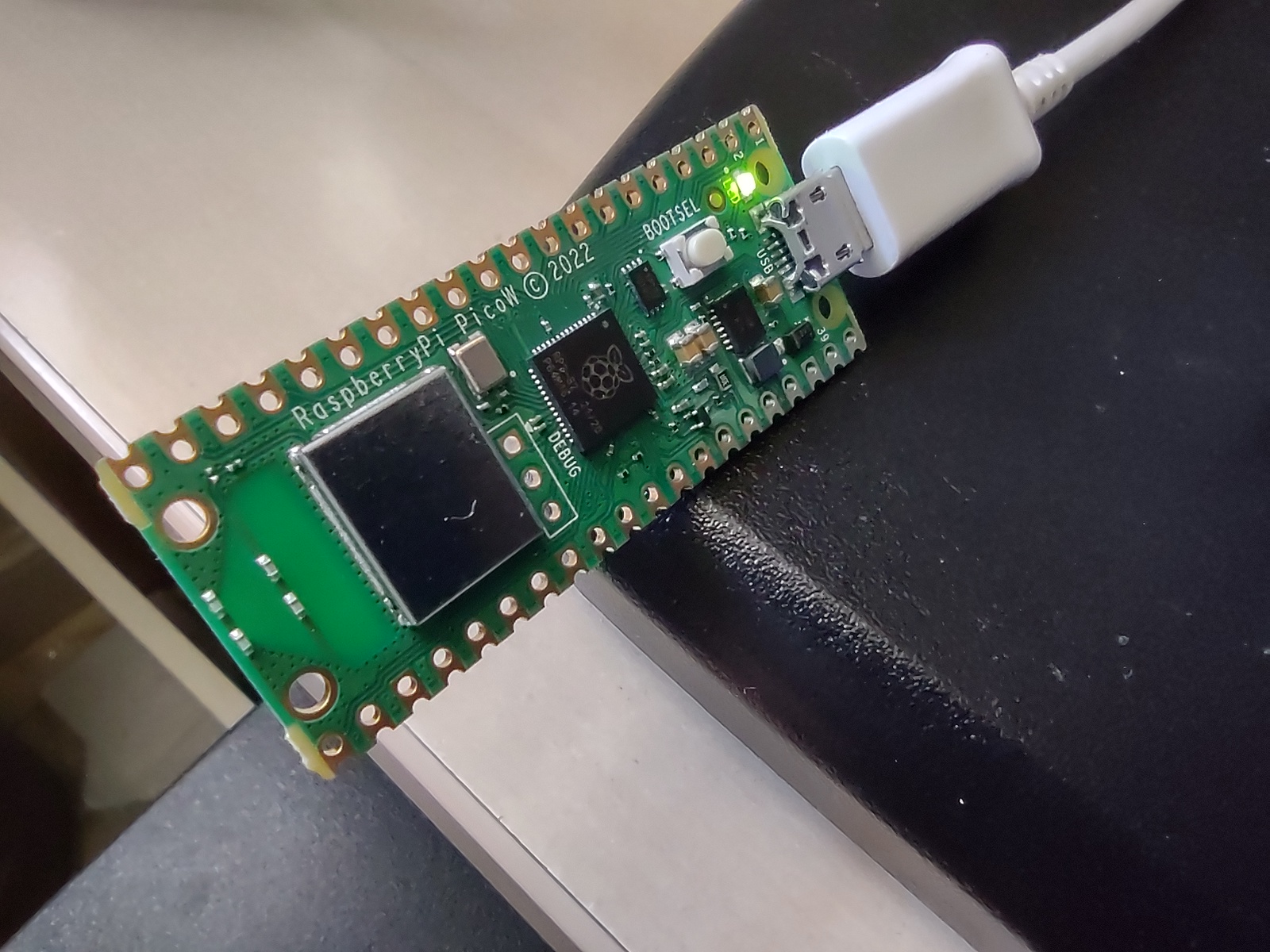 Create an access point with the Raspberry Pi Pico W, serve a web-page and flash the on-board LED ...